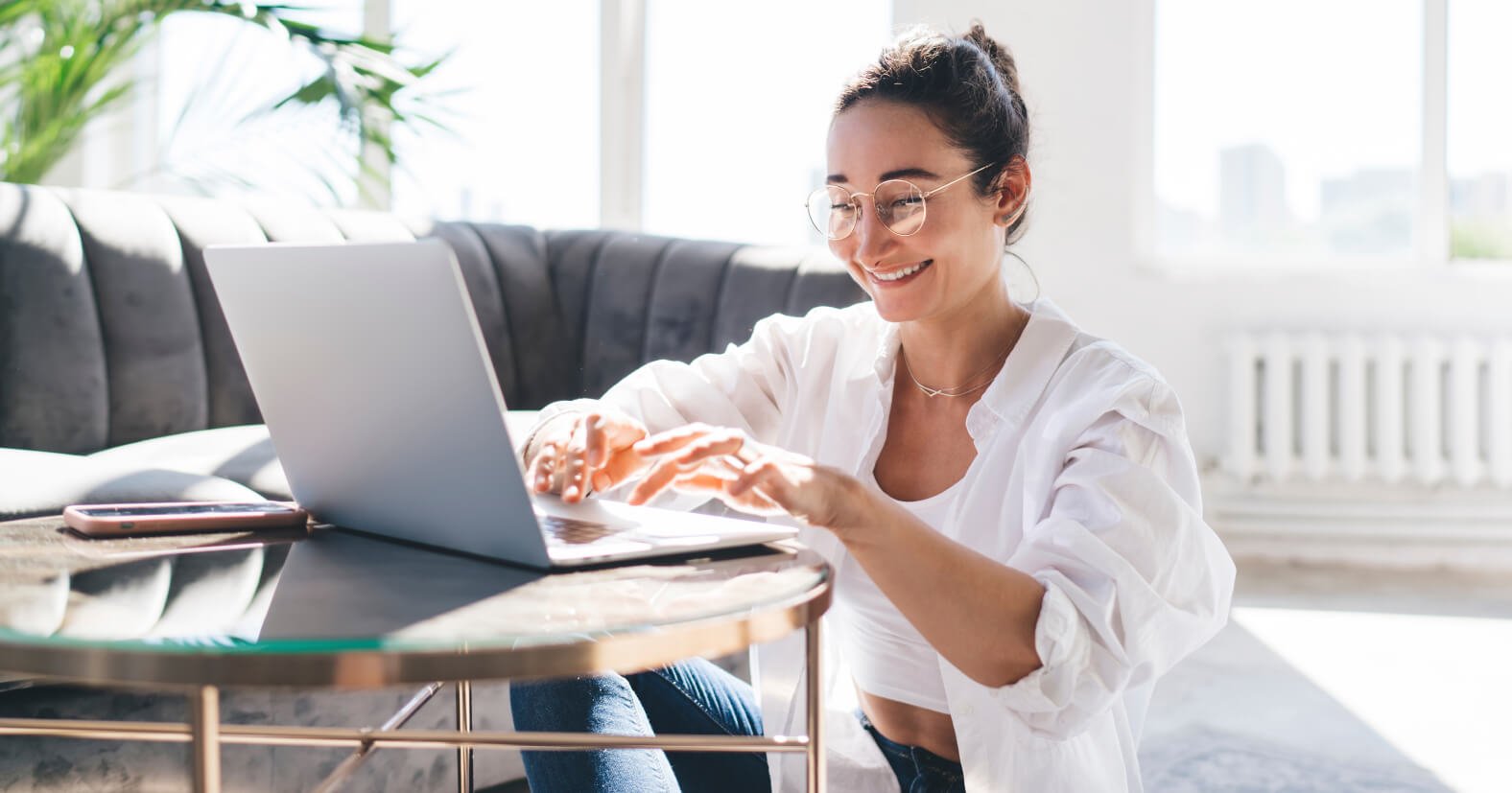 Overcoming Challenges of Remote Work in Creative & PR Agencies