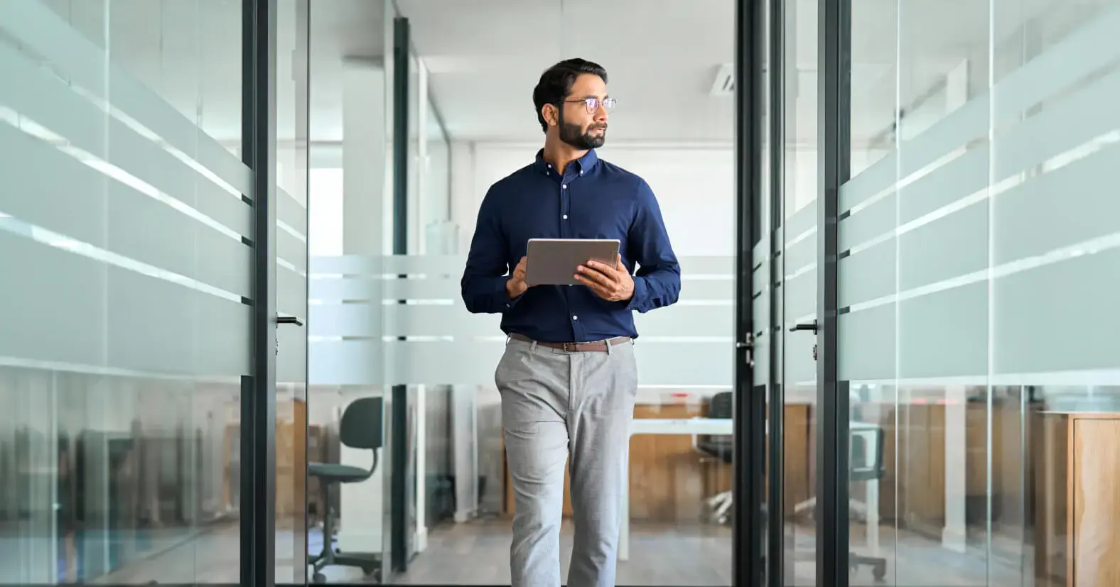 Becoming a Thought Leader: The Power of Expert Panels & Bylined Articles